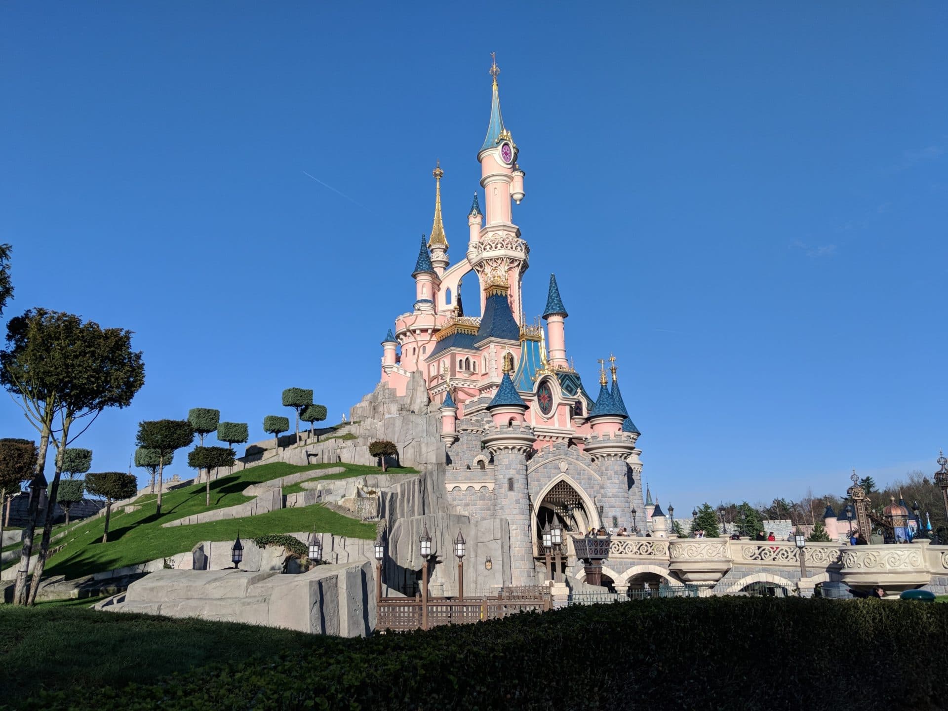Best Disney Parks around the World - Part 1 - Travel to the Magic